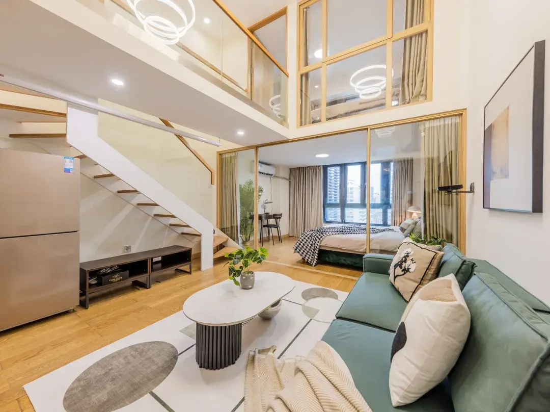 A'mire International Hotel Apartment（nanshan Metro Station Bay） - Hong Kong