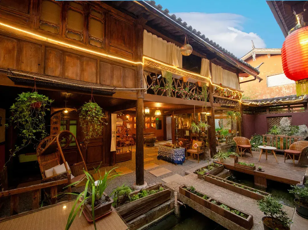 Wuyu Jingshe Inn - Lijiang