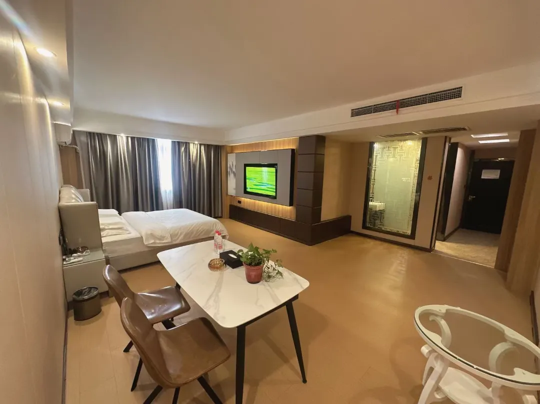 Jiuding Fashion Hotel - Sanmenxia