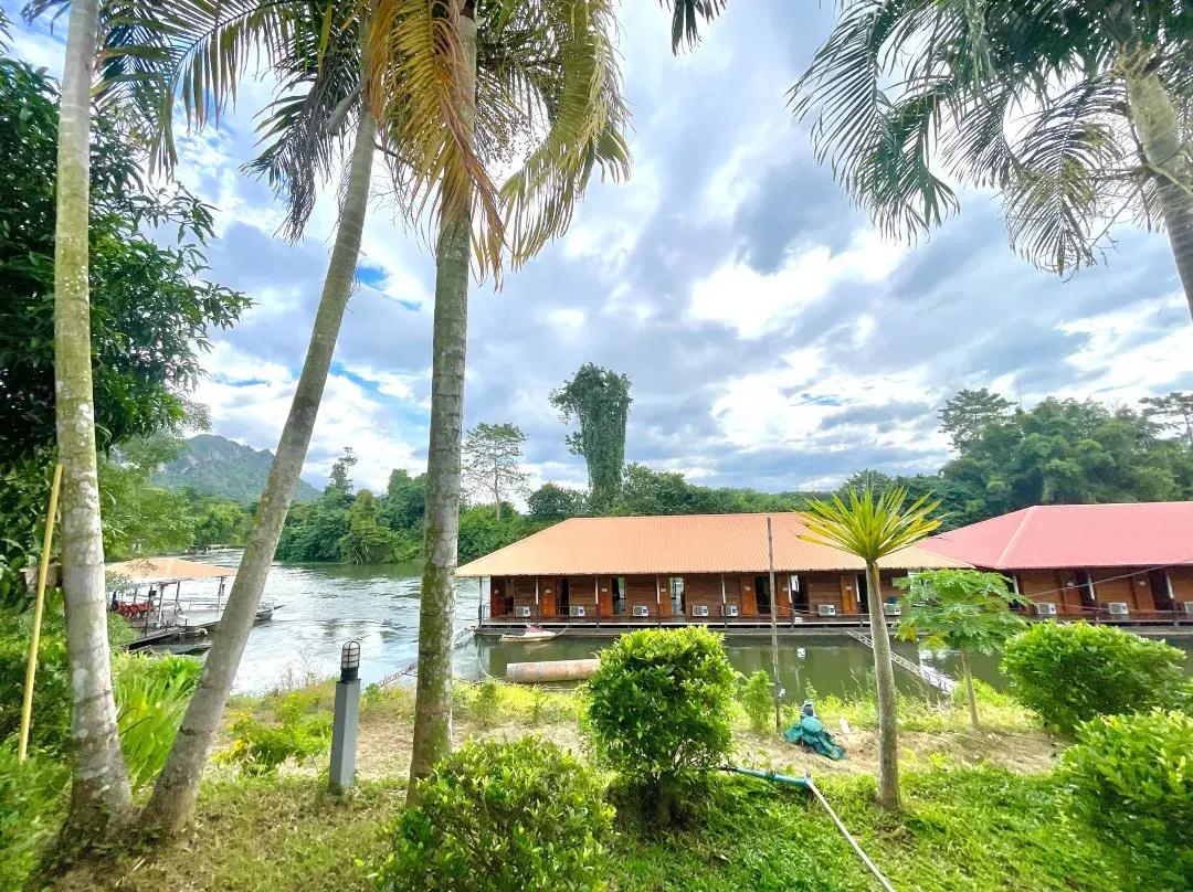 Mataburi River Kwai Resort - Thong Pha Phum District