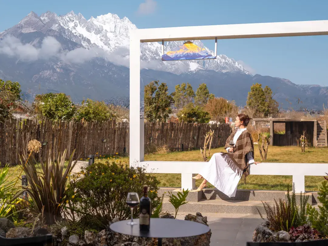 Wanchuanxu · Vallevive Sunshine On Golden Mountains Panoramic View Resort Hotel - Lijiang