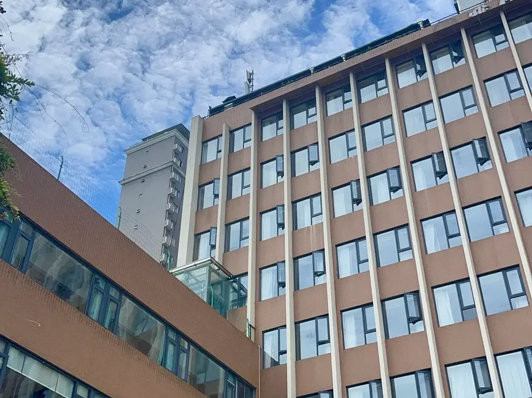 Whistler Hotel - Chengdu