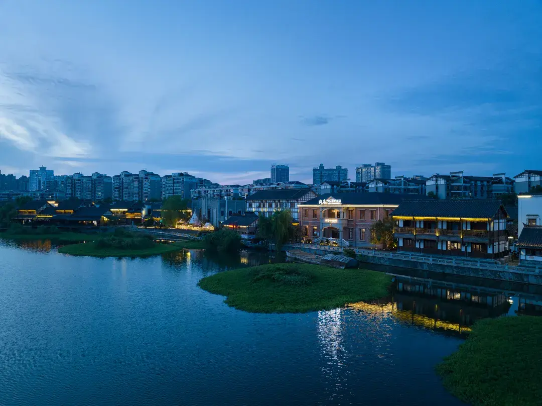 Changde Ligao 1919 Lakeside Hotel - Changde