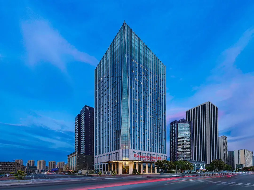 Ramada Binjiang Hotel Yichang - Yichang