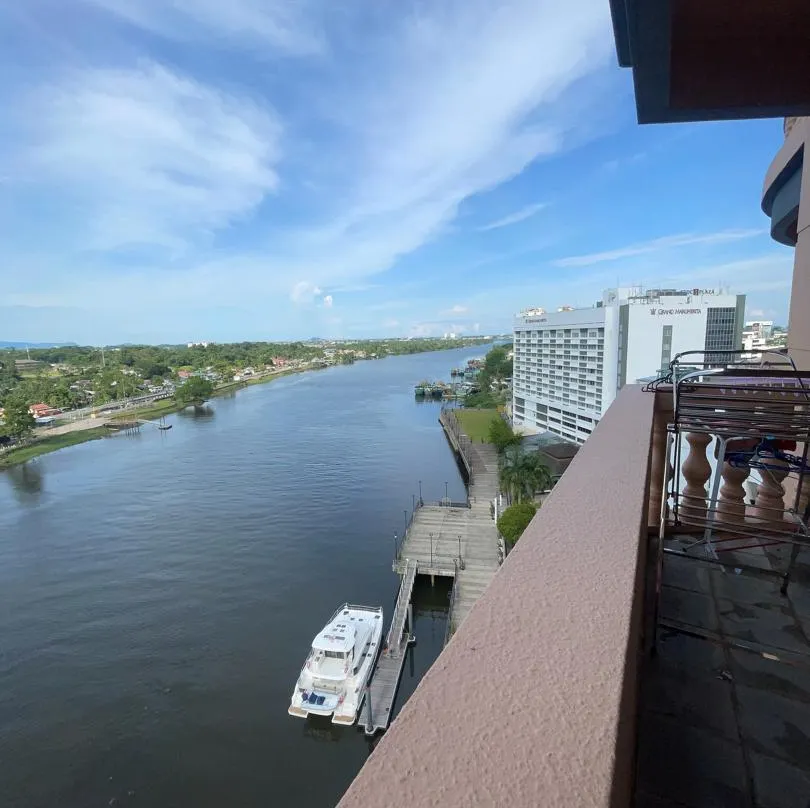 Riverbank Suites Riverview 507 - Sarawak