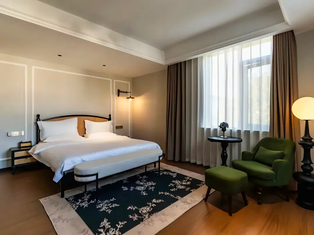 Half Hotel - Yangzhou