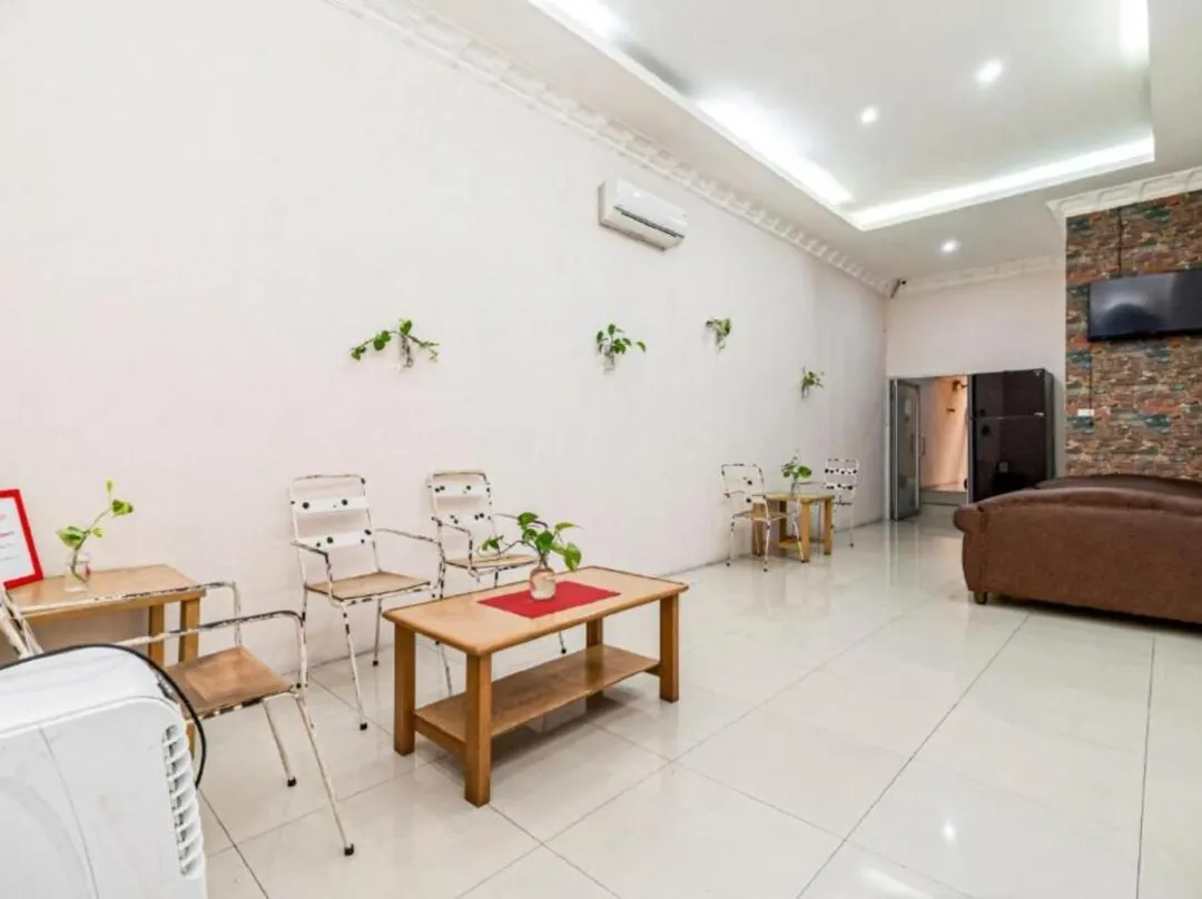 Reddoorz @ Fella Homestay Glugur Medan - Medan