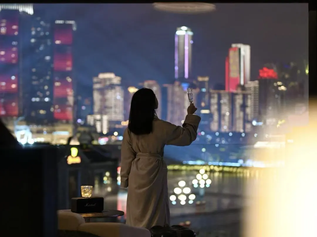Chongqing Mist Isle Riverside Resort Hotel - 