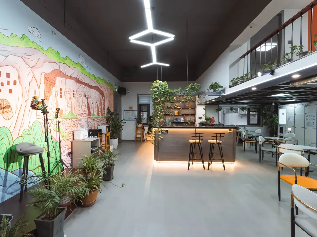 Sunday Youth Space Hostel - Luoyang