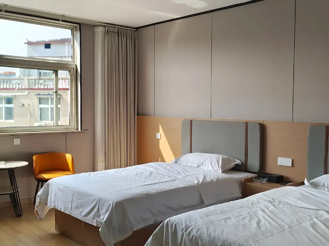 Xiangcheng Furong Hotel - Pingdingshan