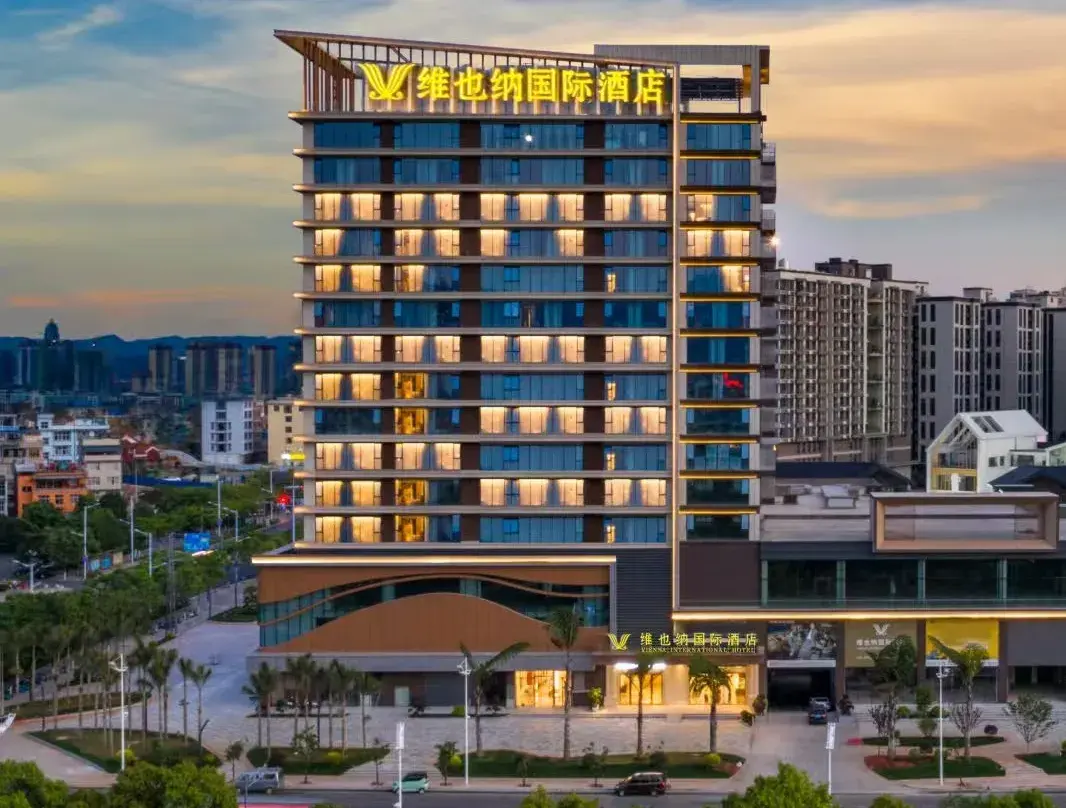 Vienna International Hotel Yuxi Nie Er Music Plaza Store - Yuxi