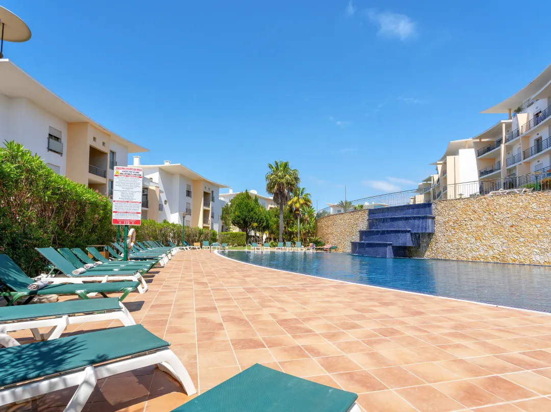 Bnb Homes Eco Apartamento Com Terraço, 2 Piscinas E Campo De Ténis - Guia