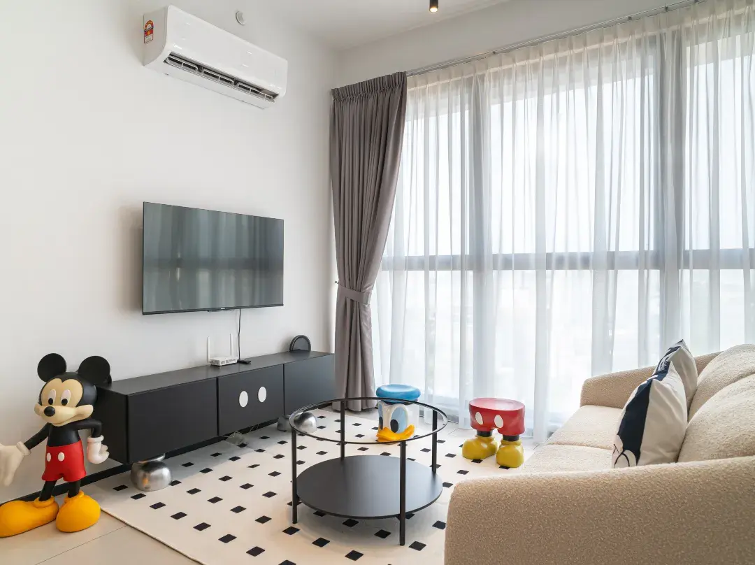 Urban @ Mickey's Magic Suite @ Seaview - George Town