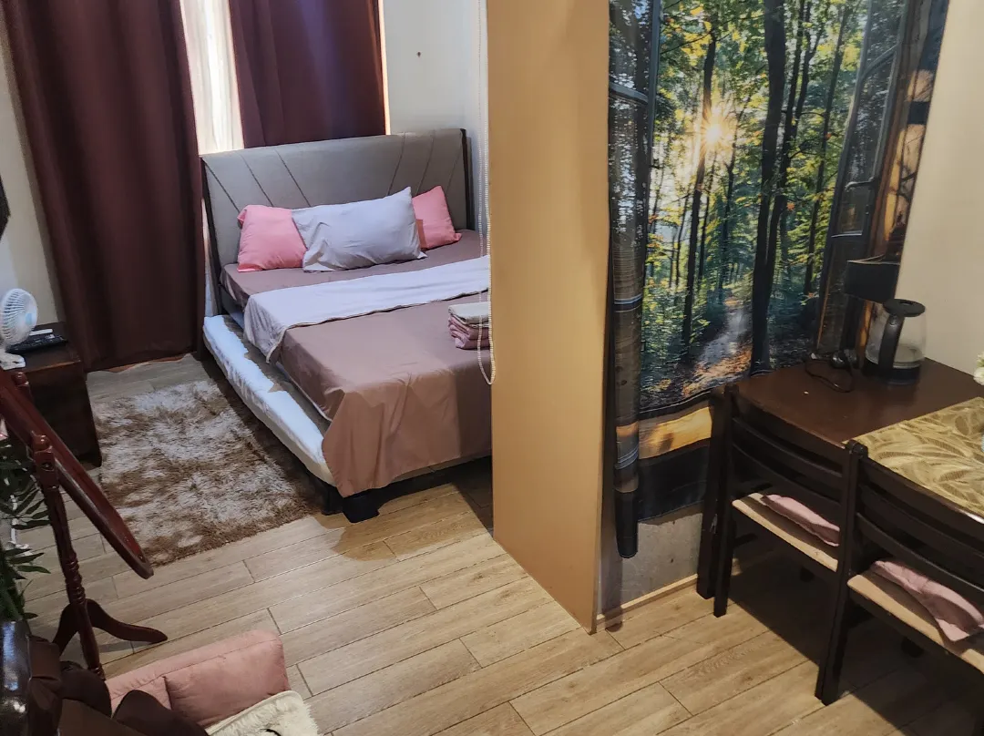 Condotel Near Naia - Las Piñas