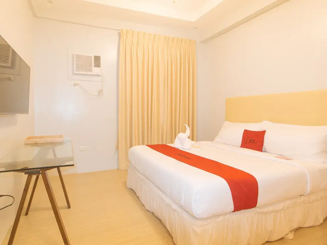 Reddoorz @ Zenova Hotel - Makati