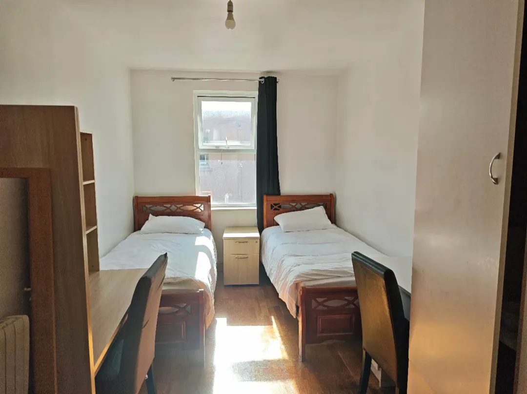 Dublin City Center Triple Room En-suite - Dublin