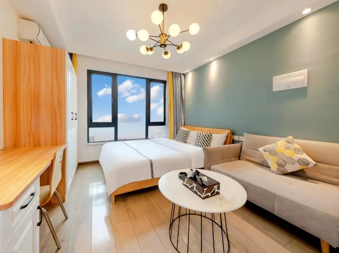 Junyi Light Luxury Apartment - Chengdu