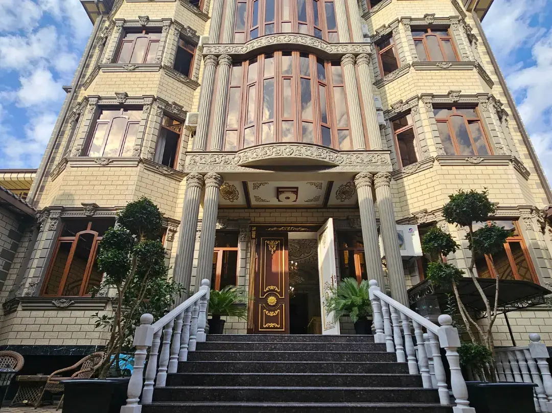 Hotel Sharq - Dushanbe