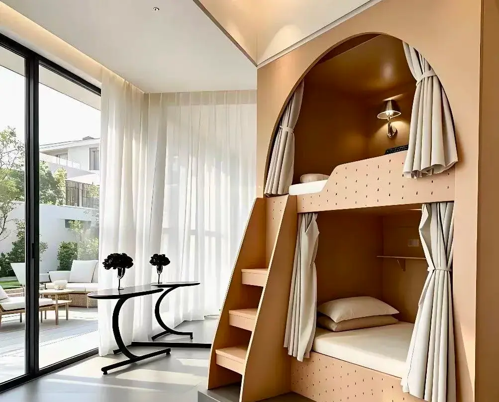 Lighthouse Apartment - Hong Kong