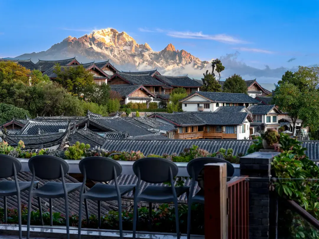 Xinsu Snow Mountain Panoramic Resort Hotel - Lijiang