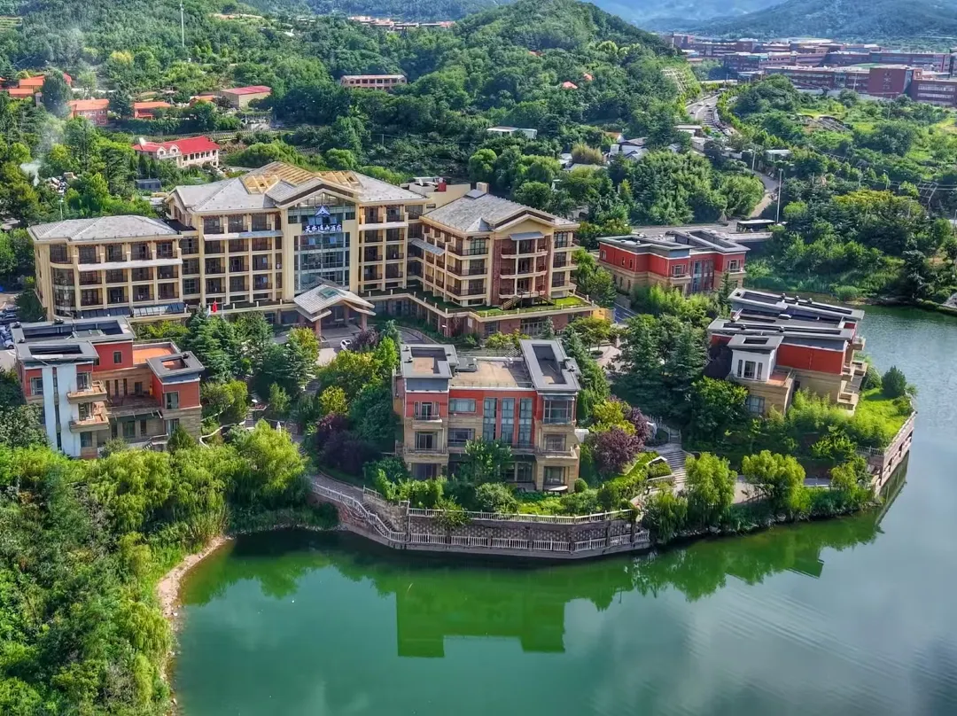 Qingdao Mt. South On The Water Hotel - Qingdao