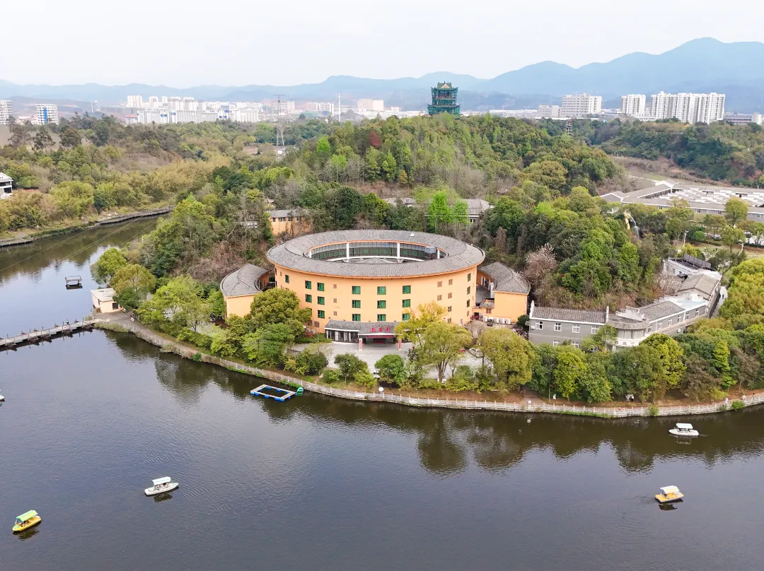 Ganzhou Wulong Hakka Style Garden Longanwei Hotel - Ganzhou