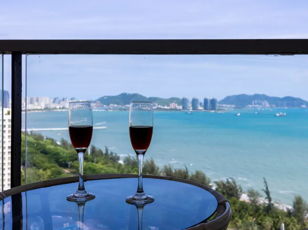 Bage Holiday Inn - 三亞市