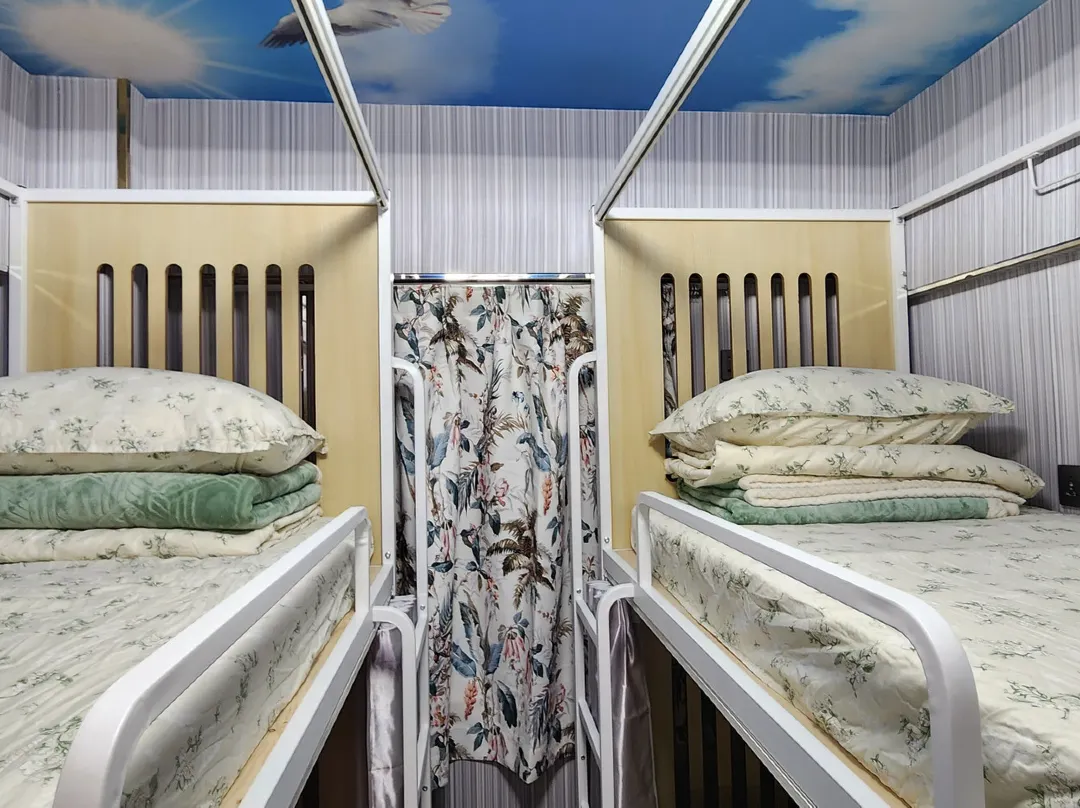 Lily Inn - Tsim Sha Tsui