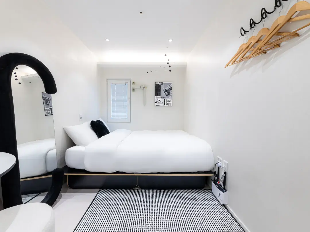 Slowon Hongdae Branch - Seoul