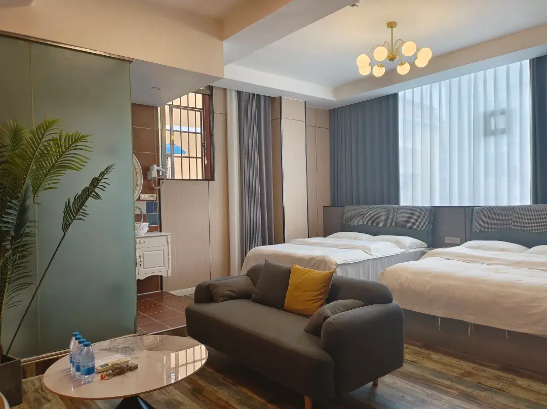 Tongren Aiyue Theme Hotel - Tongren