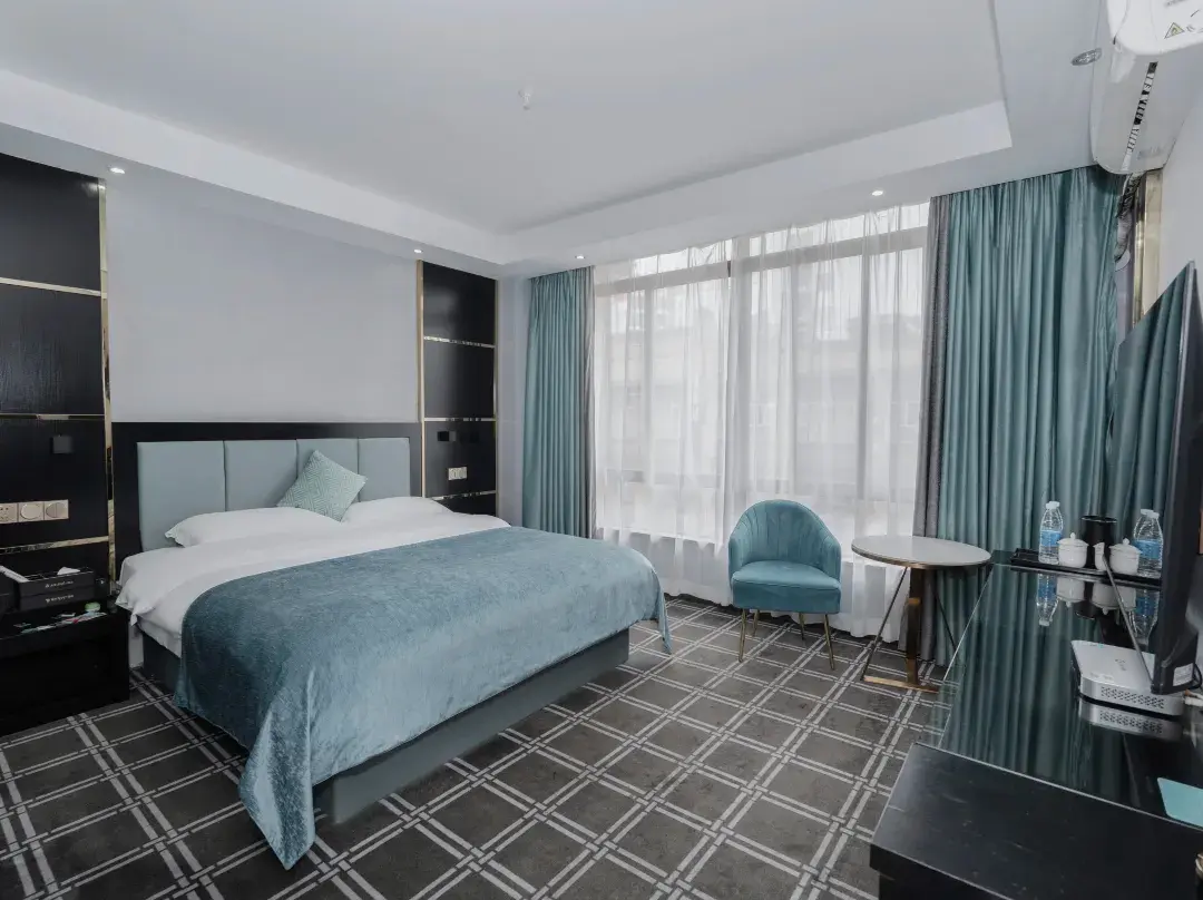 Longxiang Deluxe Hotel ) - Fangchenggang