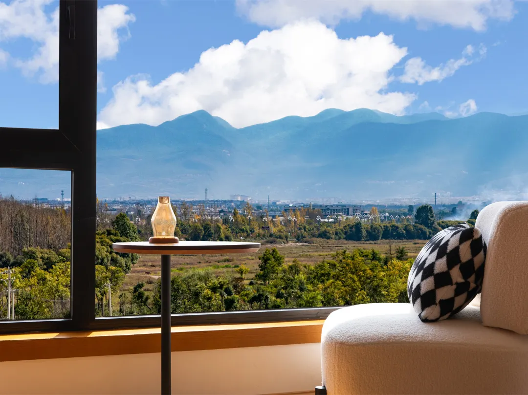 Lijiang Yueyangli Garden Swimming Pool Designer's Home Stay - Lijiang