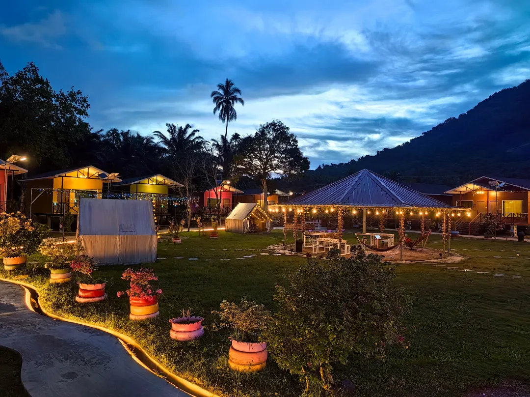 Medan Bunga Raya Resort - Semporna