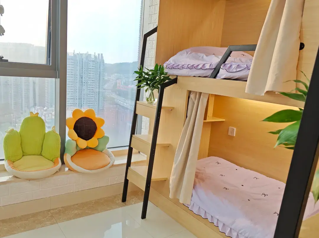 Strawberry Bear Female Only Hostel - Guangzhou