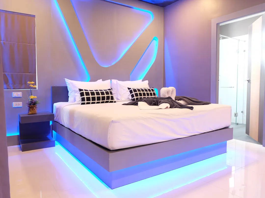 I Am O'tel Patong - Pa Tong