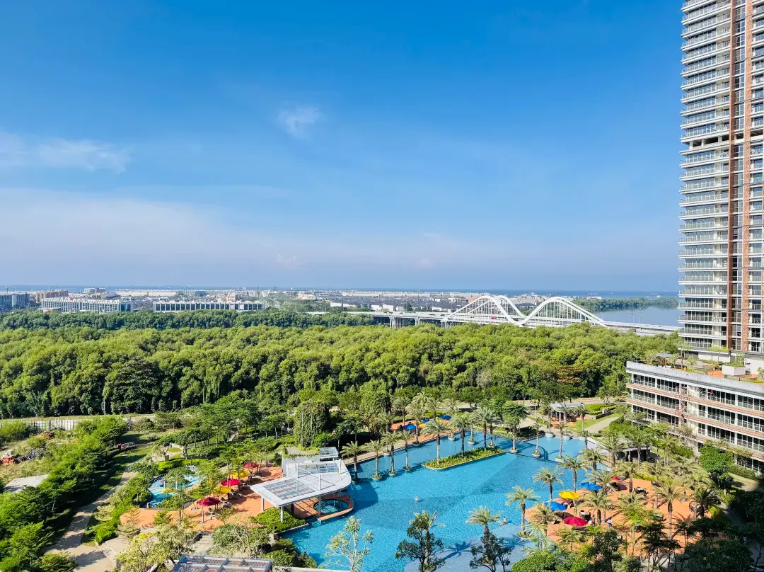 ·Tang · Gold Coast Pik Sea View Apartment - Jakarta