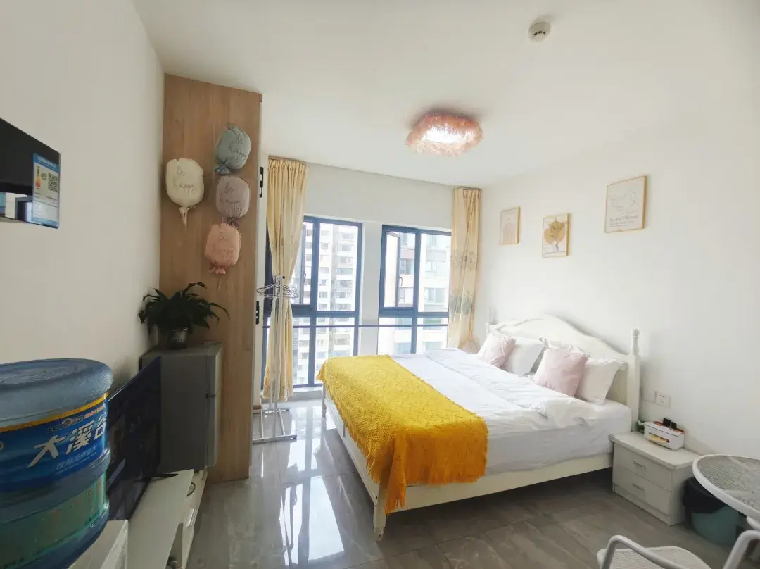 Huayu Yujian Homestay - Kunming