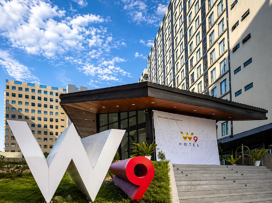 W9 Hotel And Resorts Near Manila Airport - Parañaque