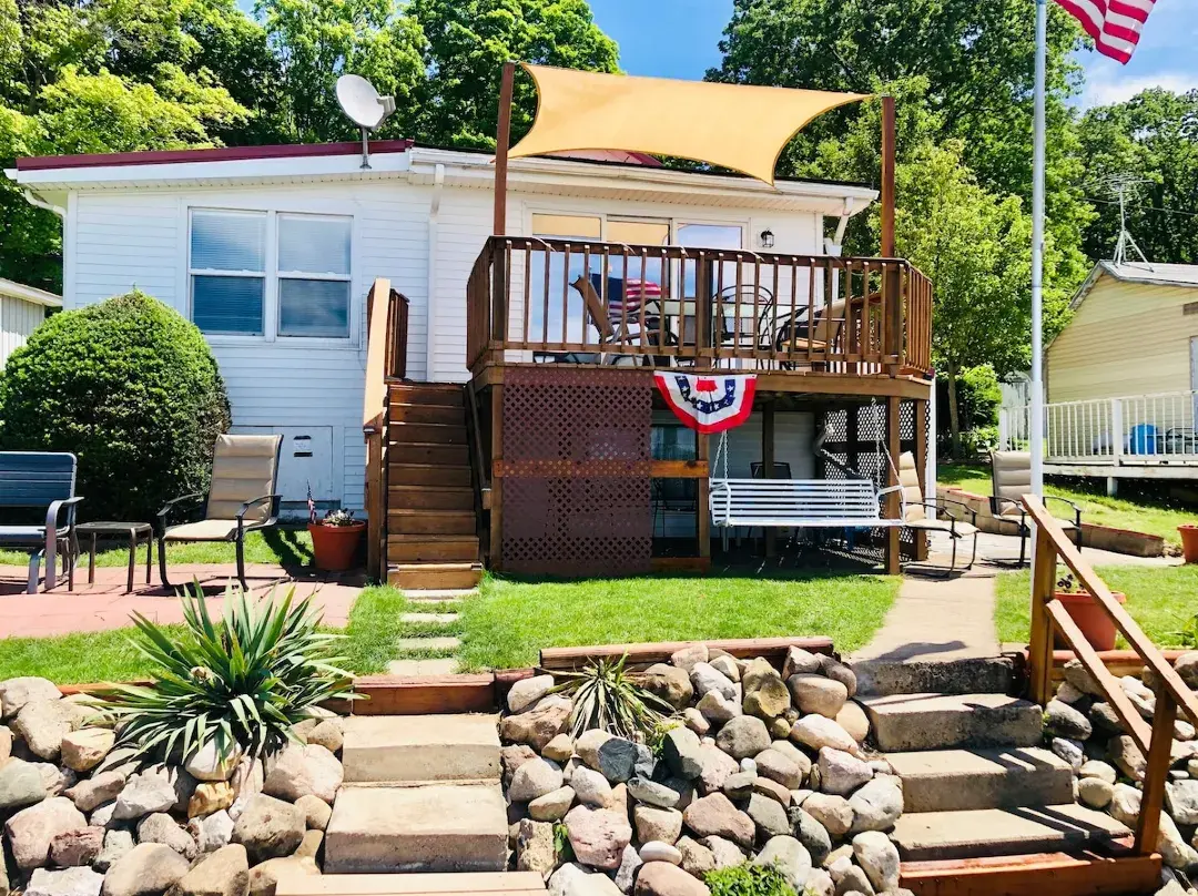 The Wellington Lake Cottage - Constantine
