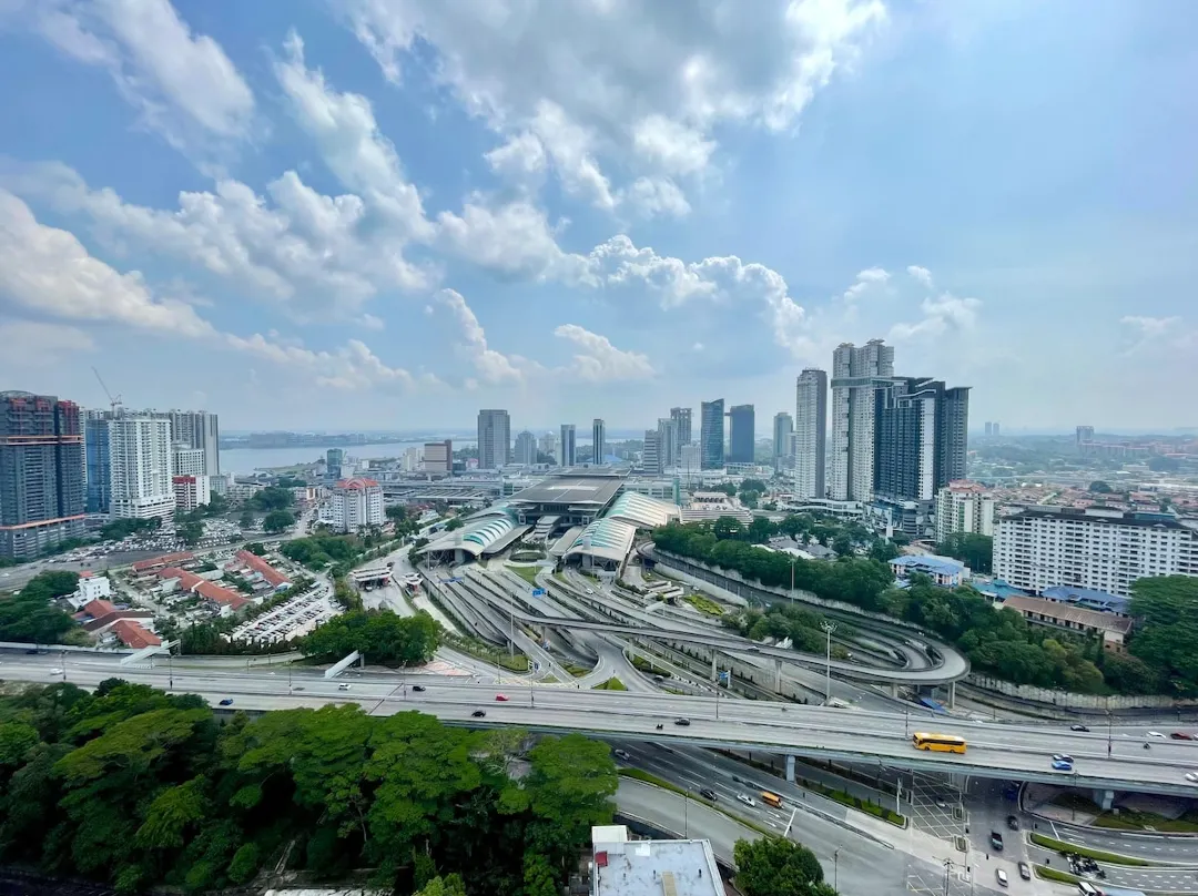 Paragon Suites L18 By Ucome Homestay - Woodlands