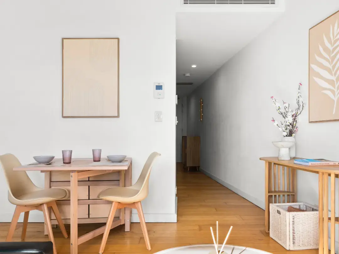 Central Peaceful 1 Bedroom With Balcony & Aircon - Surry Hills