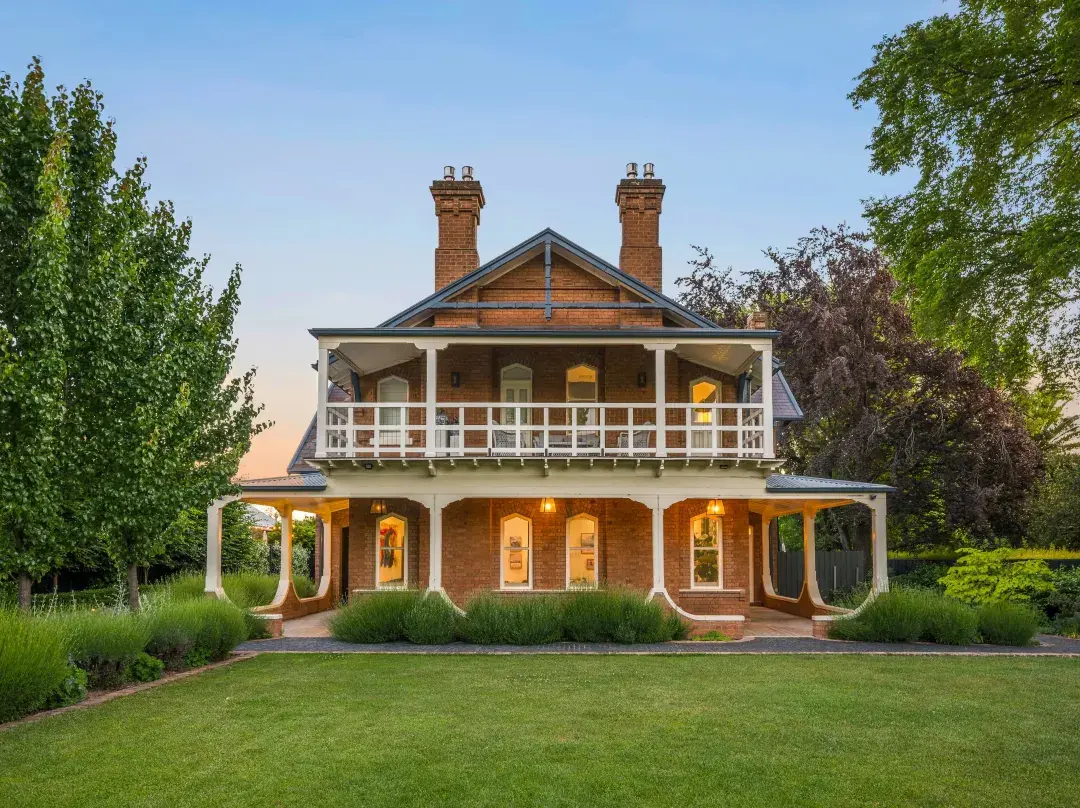 Yallungah Boutique Hotel - Orange