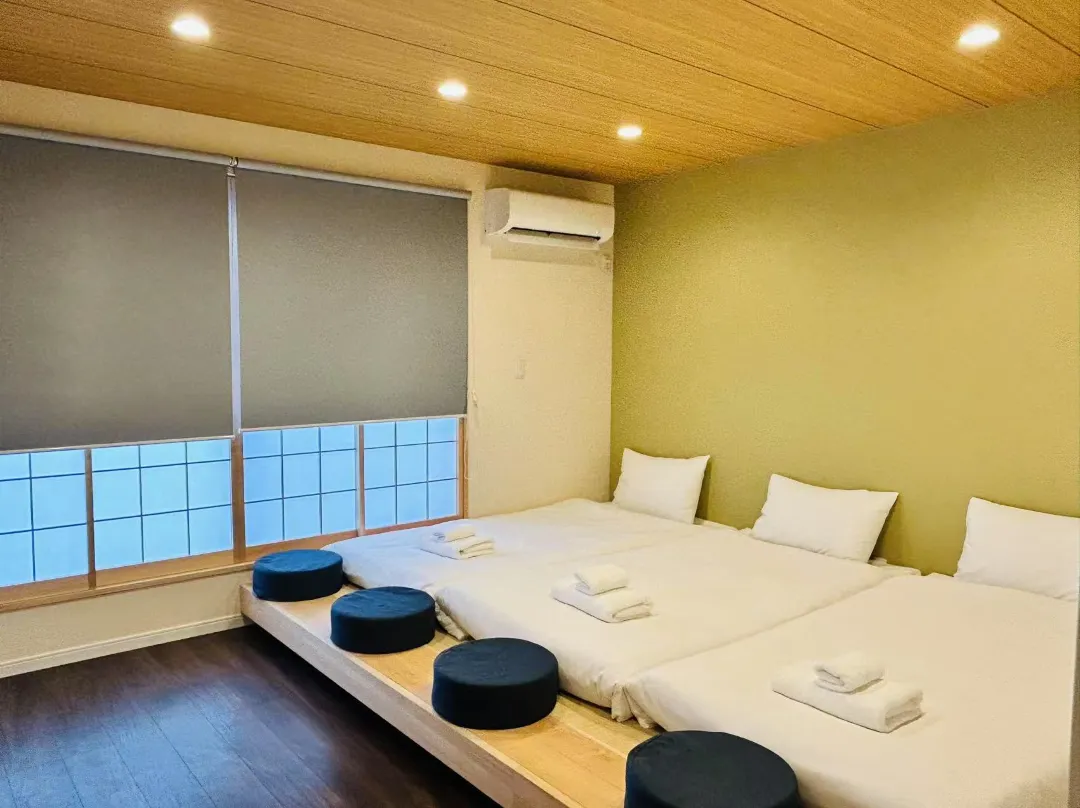 Asobo Osaka Kuromon 1st - 大阪市