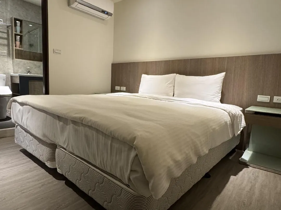 East No.9 Inn - Shilin District
