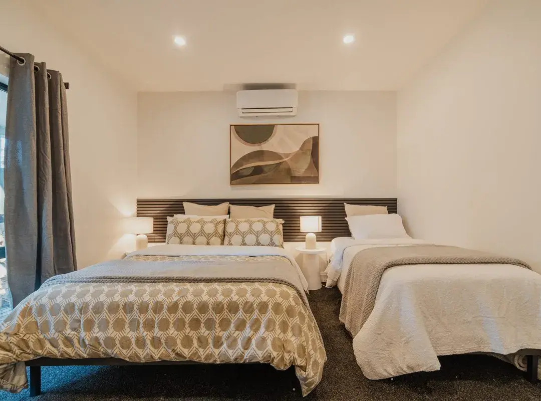 Galaxy 3br Modern Home With Fireplace Outdoor Spa - Lake Tekapo