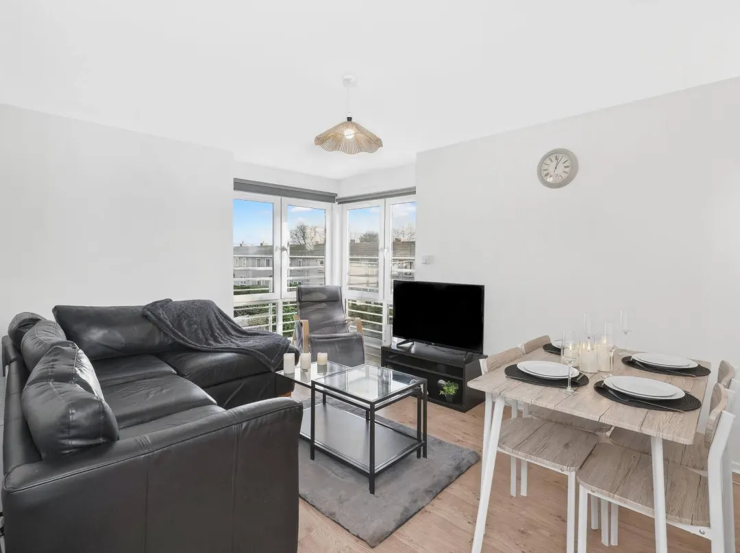 Saughton 2br | Free Private Parking | Near Tram - Edinburgh