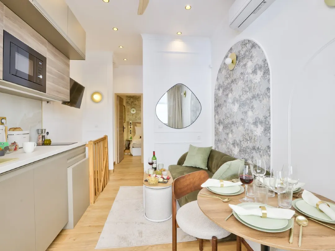 New! Le Vénitien, Escapade Parisienne, Sacré-cœur - Saint-Denis, France