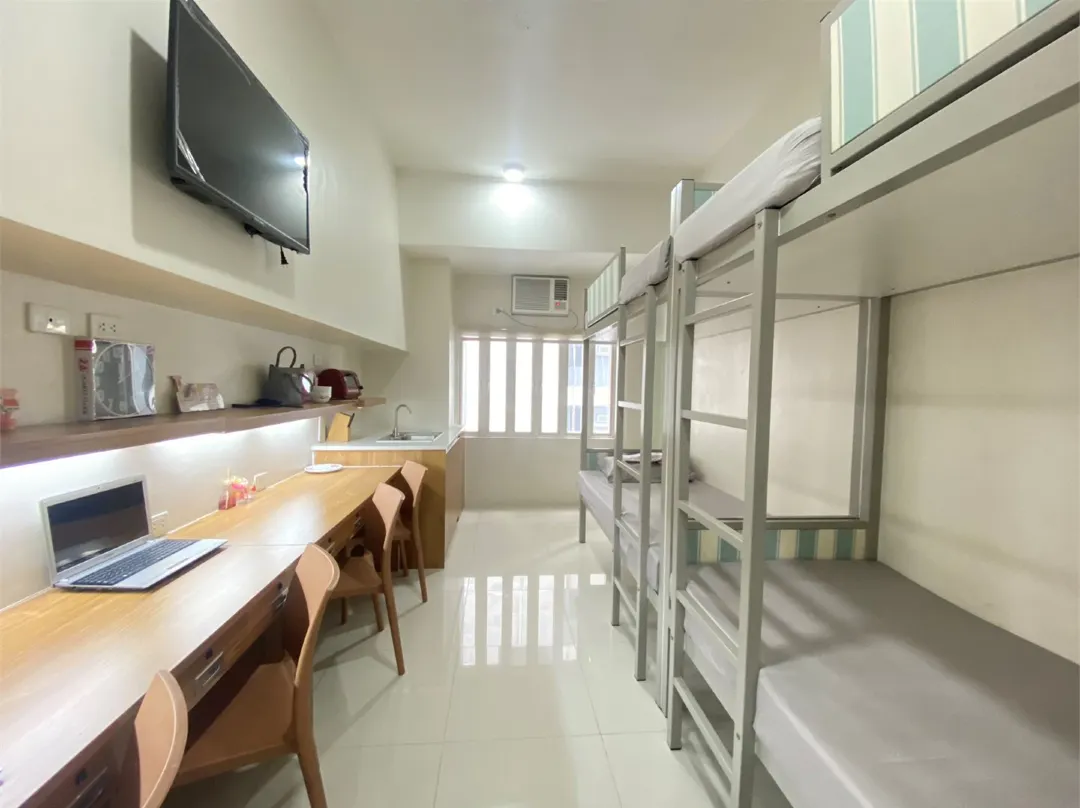 Uhome Lacson - Manila