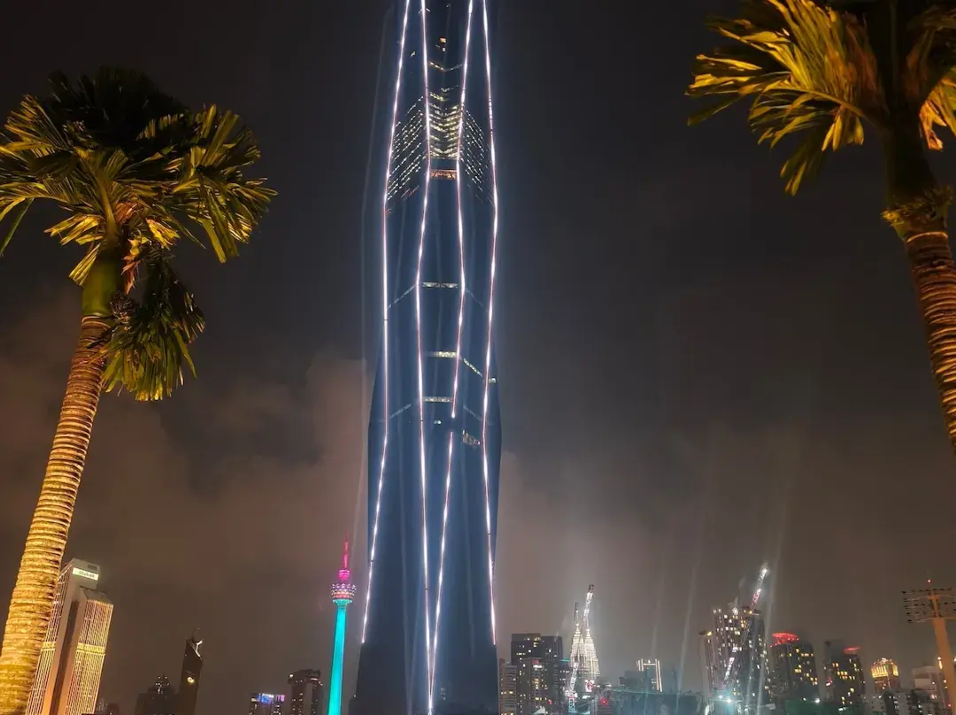 8pax/green View Next To Kl118 Chinatown & Train - Kuala Lumpur