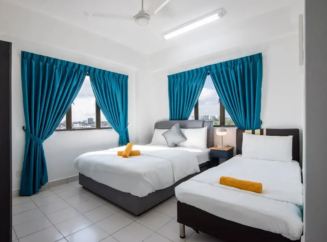 A Modern 3br Home Near Danga Bay, Free Parking - Johor Bahru